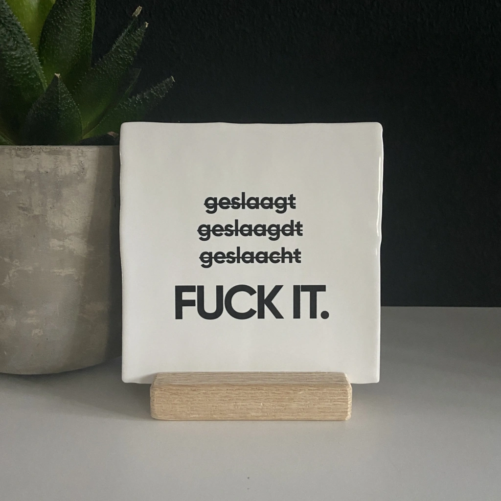 Geslaagd Tegeltje kopen | Origineel cadeau voor diploma-uitreiking