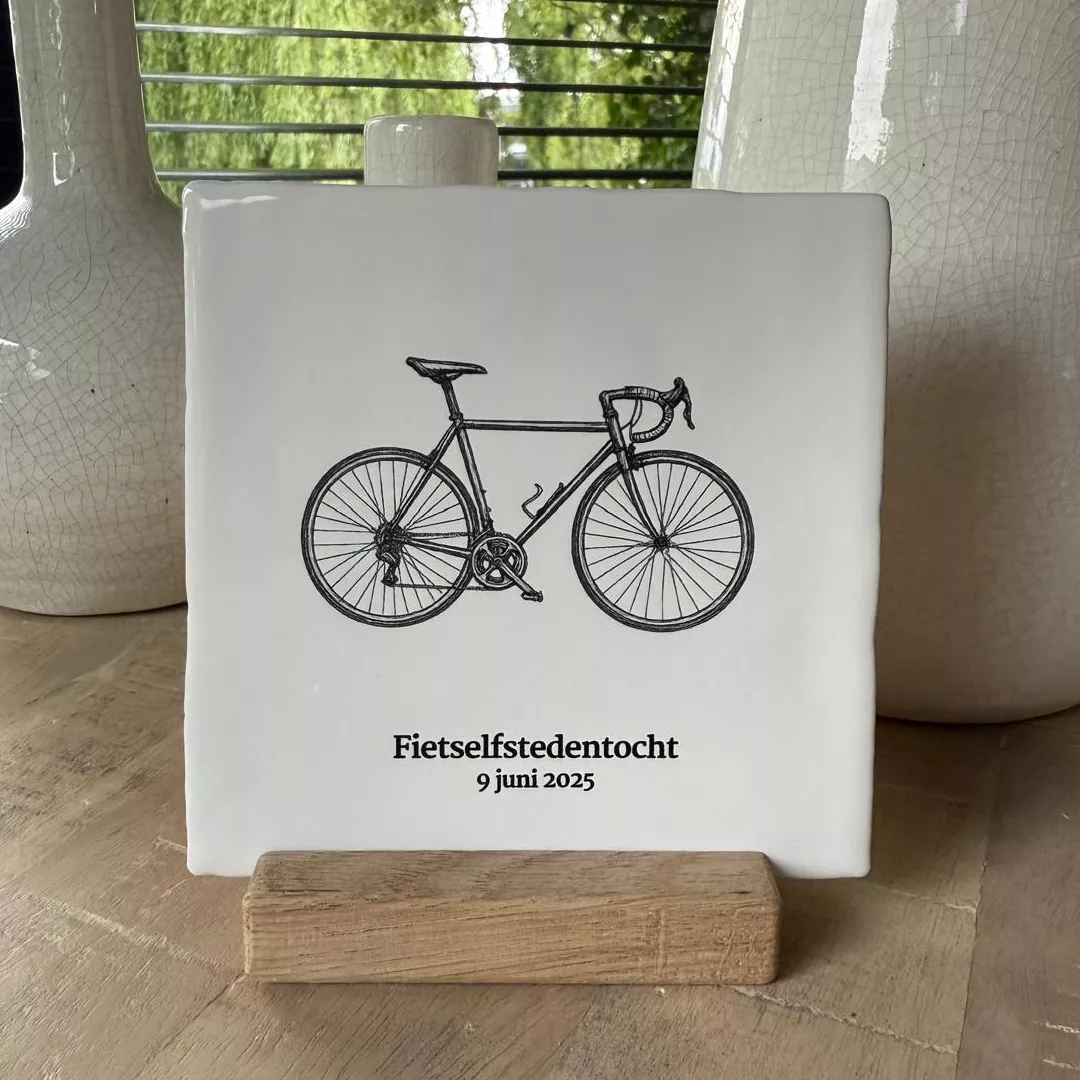 Fiets Elfstedentocht Tegeltje wit (met naam) - Wallable